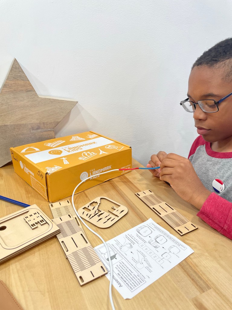 Discover the World with The Landmark Kids – @Mamasweetbaby